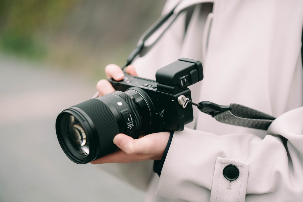 SIGMA fpの純正ファインダー、SIGMA EVF-11を徹底レビュー｜これはこの上なく絶妙なプロダクト。 - ＋Mono｜クロスモノ